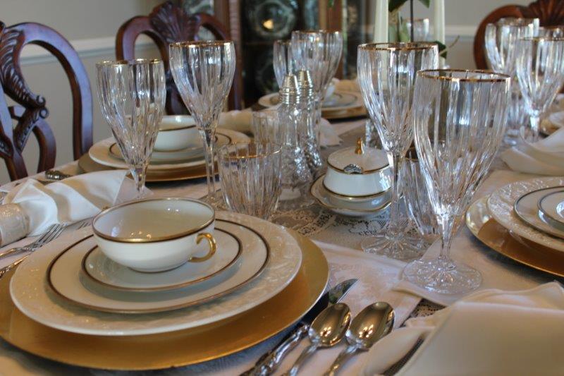 ELEGANT TABLESCAPE - Belle Bleu Interiors