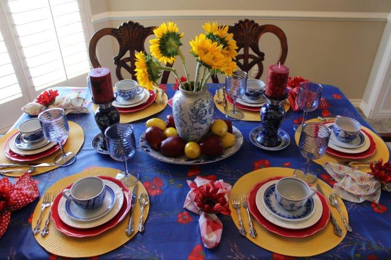 COLORFUL SUMMER TABLESCAPE - Belle Bleu Interiors