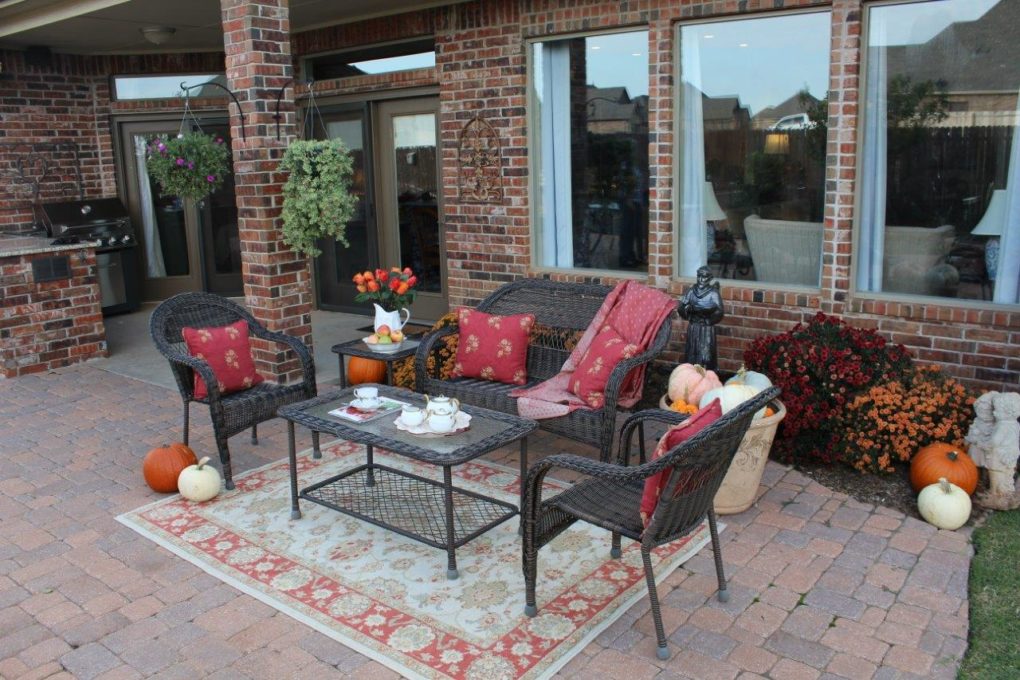 A FALL BACK PORCH - Belle Bleu Interiors