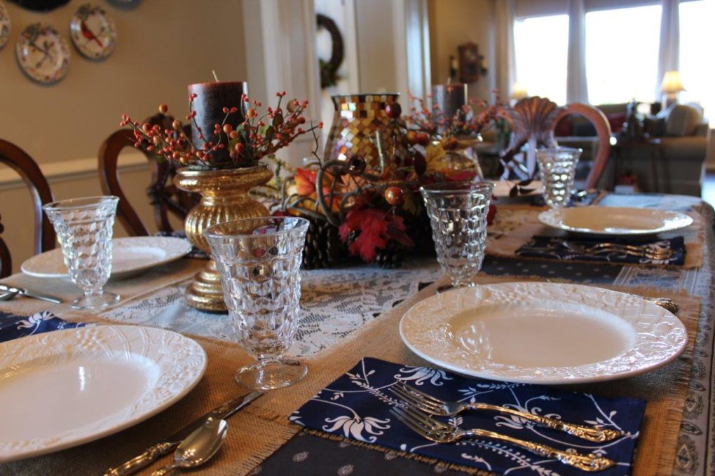 A CASUAL AUTUMN DINNER WITH FRIENDS - Belle Bleu Interiors