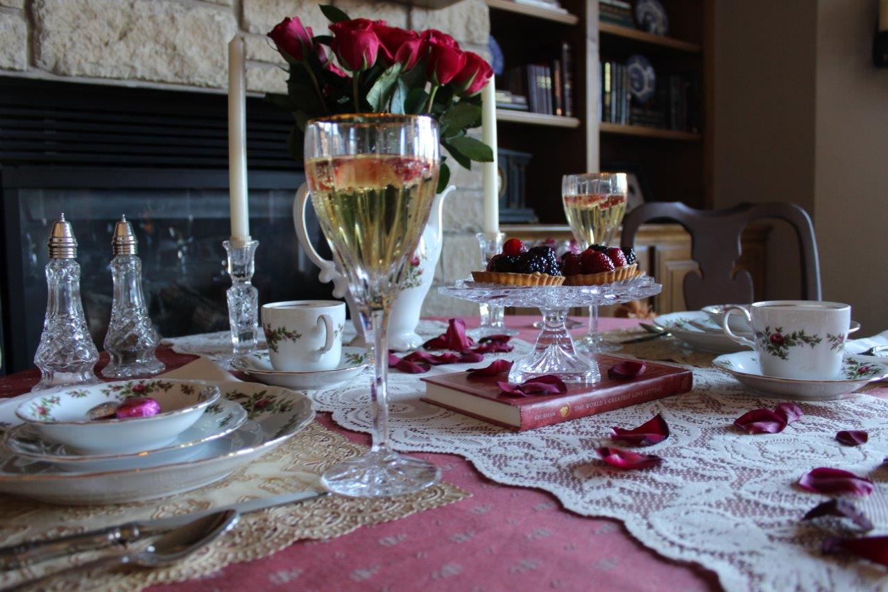 A Romantic Table for Two - Belle Bleu Interiors