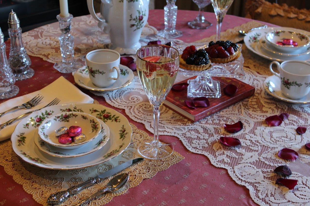 A Romantic Table for Two - Belle Bleu Interiors