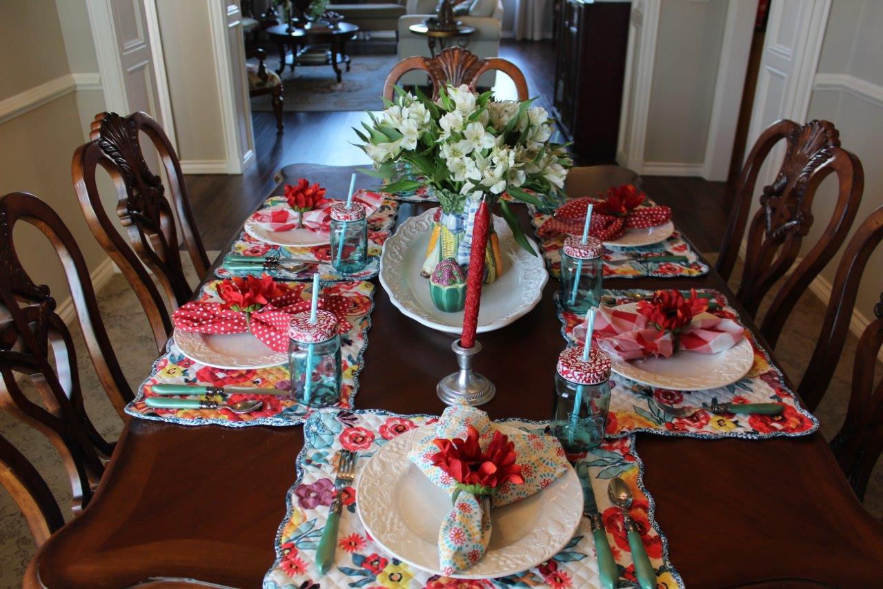 Tablescape Thursday: The Family Dinner Table - Belle Bleu Interiors