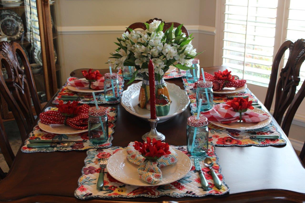 Tablescape Thursday: The Family Dinner Table - Belle Bleu Interiors