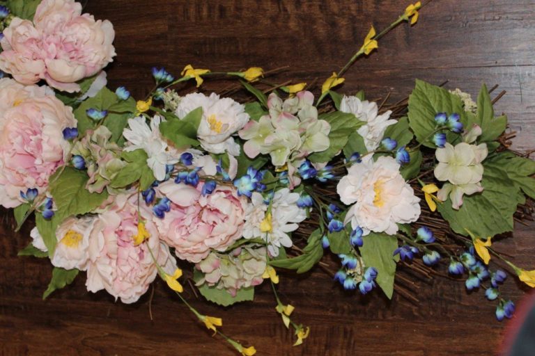 How to Make a Corner Swag - Belle Bleu Interiors