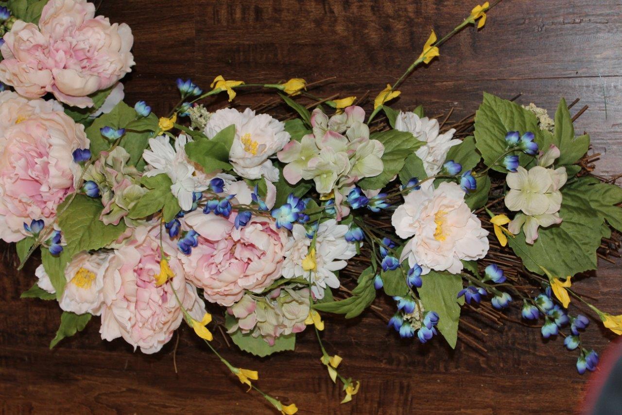 How to Make a Corner Swag - Belle Bleu Interiors