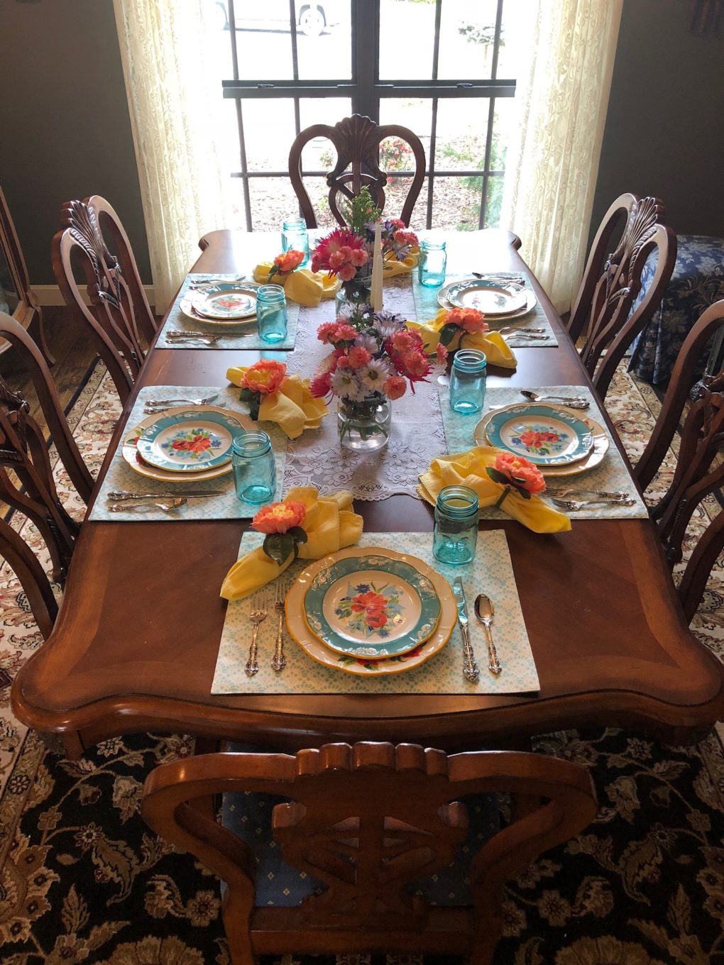 Happenings and a Pretty Spring Table - Belle Bleu Interiors