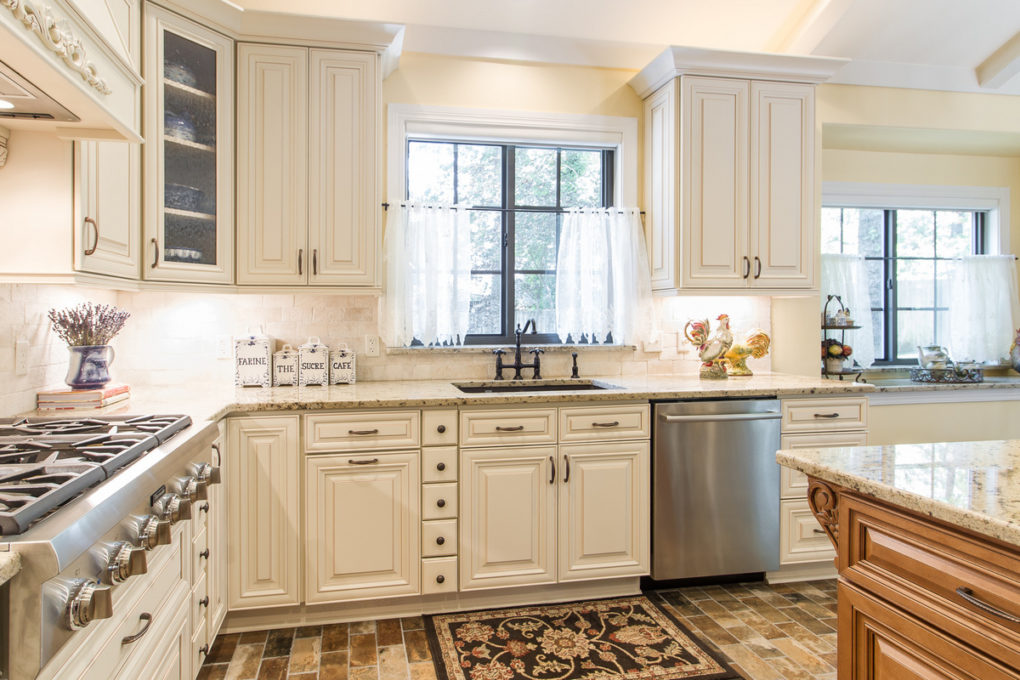 Butler's Pantry and More Kitchen Pictures - Belle Bleu Interiors